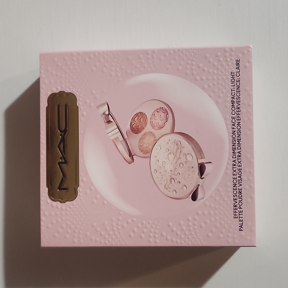 MAC Cosmetics | Makeup | Mac Effervescence Extra Dimension Face Compact ...